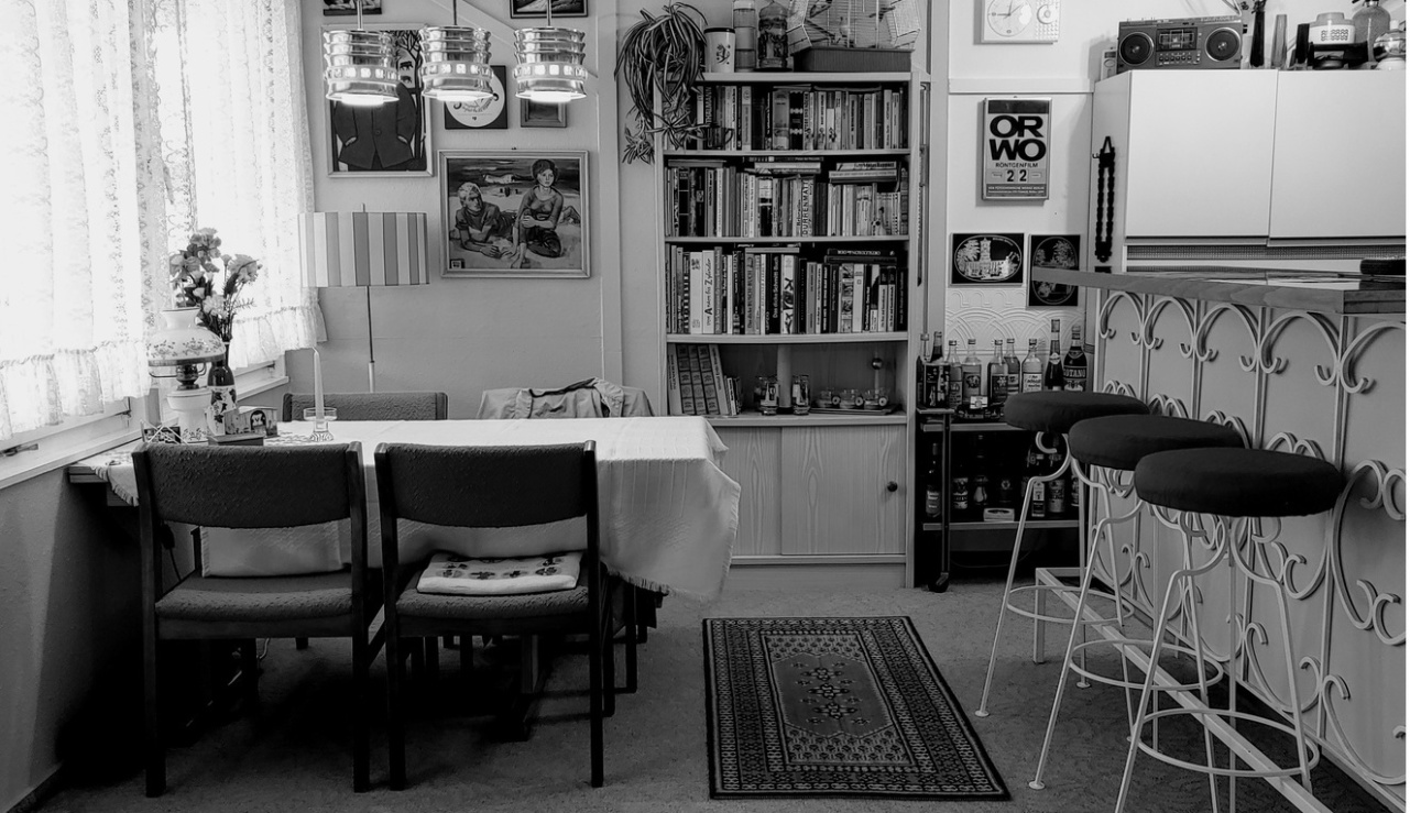 DDR-Bungalow, ein musealer Zeitzeuge im Stil der 70er und 80er Jahre - Home